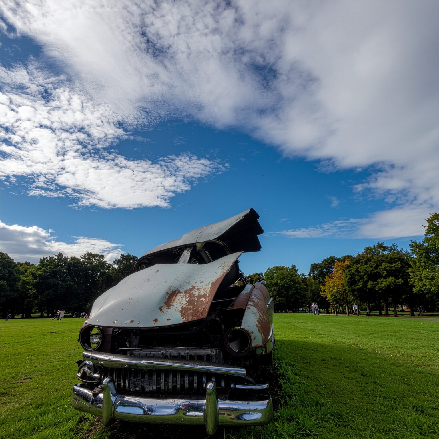 Scrap Cars in Modern Sculpture Parks - Scrap Car Network